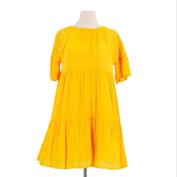 Gianni Bini | Dresses | Gianni Bini Yellow Crochet Short Sleeve Gauze ...